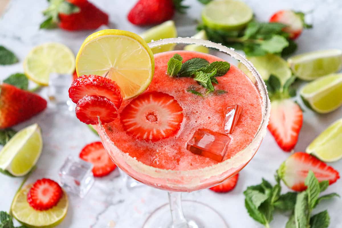15 of the Best Summer Mocktails that Actually Taste Good - Everyday ...